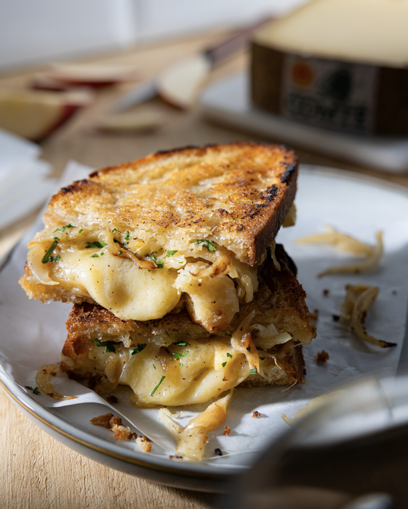 Grilled cheese pomme Comté - Comté